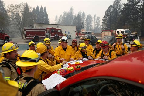 Death Toll In California Fire Climbs To 23 As Search Goes On Pbs Newshour