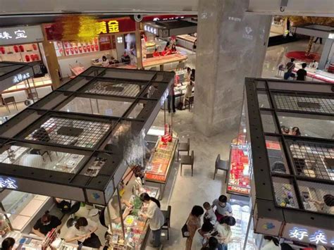 深圳“黄金交易新规”震动市场！买卖超2万元要实名？记者第一时间实地求证水贝店铺回收