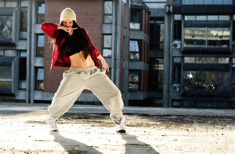 Learn Hip Hop Dance Moves Step By Step For Beginners Gulfviewer
