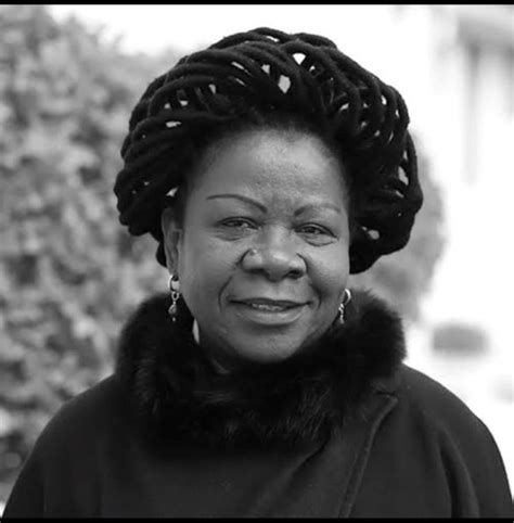 Joaquim Chissano Lamenta A Morte De Luísa Diogo Jornal Notícias