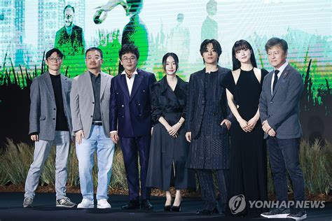 연상호 손에 재탄생한 기생수 더 그레이 제작발표회 연합뉴스