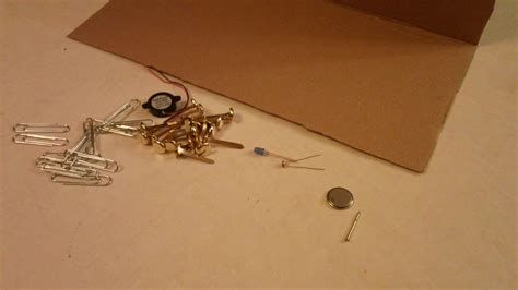 Build A Simple Circuit From A Pizza Box No Soldering Trybotics
