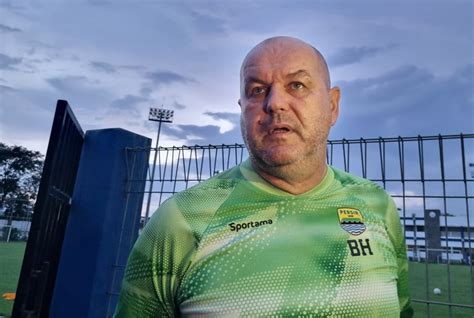 Persib Ingin Bak To Back Juara Liga 1 Bojan Hodak Waspadai 5 Tim Ini