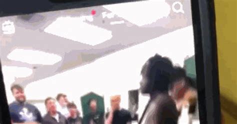 영상 흑인 학생 세워두고 노예 경매 놀이하며 낄낄美고교 발칵