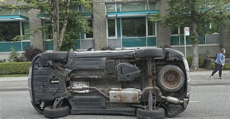 Car Flips In Morning Crash Near Vancouver General Hospital News