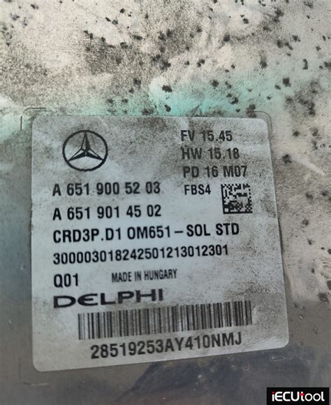 Foxflash Read And Write Mercedes CRD3P D1 ECU On Bench IECUTOOL