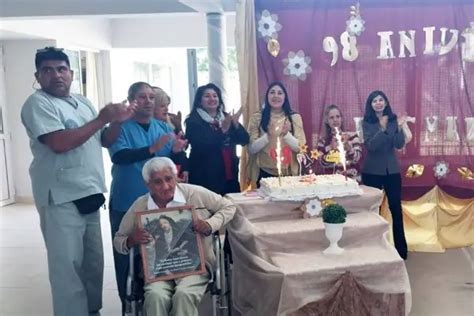 Se Realizó Un Emotivo Acto Por 98 Años De La Escuela De Manualidades