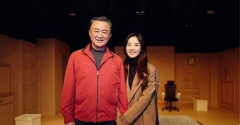 아빠 따라 배우 됐어요이청아 연극배우 父이승철과 다정샷