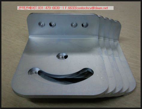 알루미늄 프로파일 컨베어다리 브라켓20130207 소형 풀리롤러브라켓프로파일 부품외 동영상사진 벨트풀리롤러파워몰러모터롤러드럼모터모터풀리컨베어