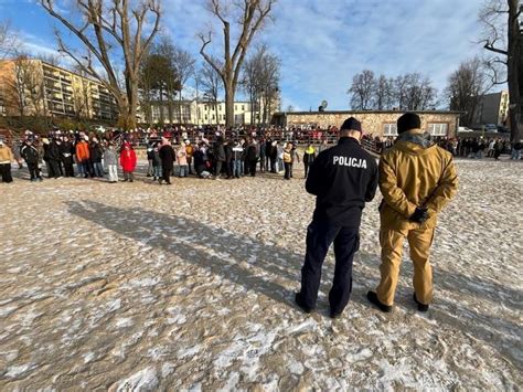 BEZPIECZEŃSTWO DZIECI PODCZAS FERII ZIMOWYCH SPOTKANIA Z POLICJANTAMI