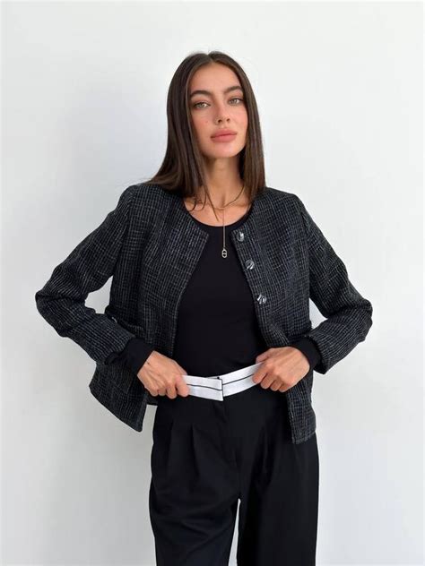 Жакет пиджак из твида в стиле шанель чёрный — цена 1489 грн в каталоге Пиджаки и жакеты Купить