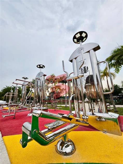 เครื่องออกกำลังกายกลางแจ้งสแตนเลส 2 สถานี อุปกรณ์เครื่องใช้สำนักงาน