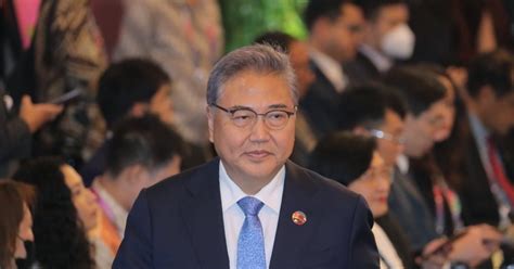 박진 한일중 정상회담 재개 위해 양국과 긴밀한 소통 희망