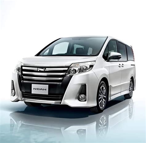 မြစ်ကြီးနား မြို့တွင်း ပြင် ကားဝန်ဆောင်မှု့