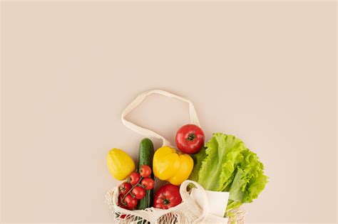 재사용 가능한 과일 및 야채 가방 식료품 용 친환경 그물 가방 제로 웨이스트 쇼핑 복사 공간 0에 대한 스톡 사진 및 기타