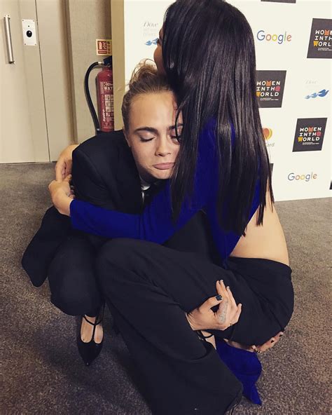 Kendall Jenner And Cara Delevingne Scrolller