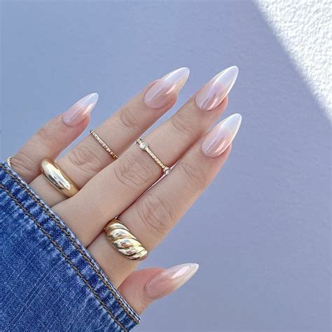 Paznokcie glazed donut nails ta technika to hit na jesień Zobacz pięknych stylizacji