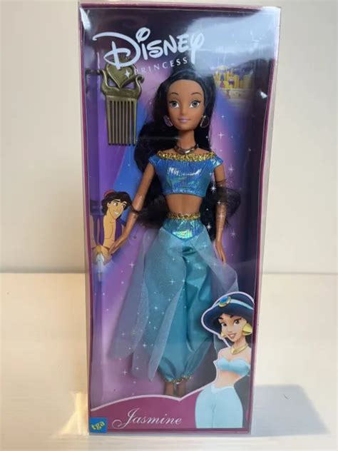 VERY RARE DISNEY Princess Jasmine Doll With Comb Aladdin Simba Toys