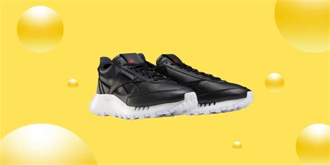 Выгодно: классические кроссовки Reebok со скидкой 21% — Лайфхакер