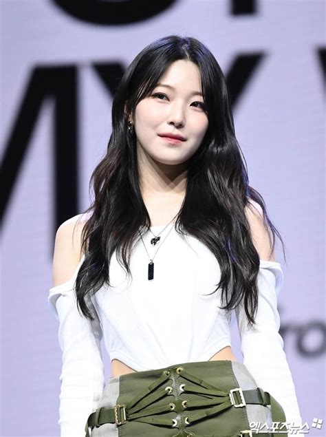 프로미스나인 백지헌 백옥 피부[엑s Hd포토] 네이트 연예