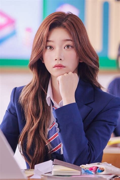 빌리 츠키 난 사랑을 아직 몰라 리메이크…국민 여동생 바통 잇는다 텐아시아
