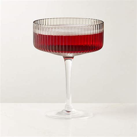 Aldo Coupe Cocktail Glass By Gianfranco Frattini Reviews Cb2 Canada