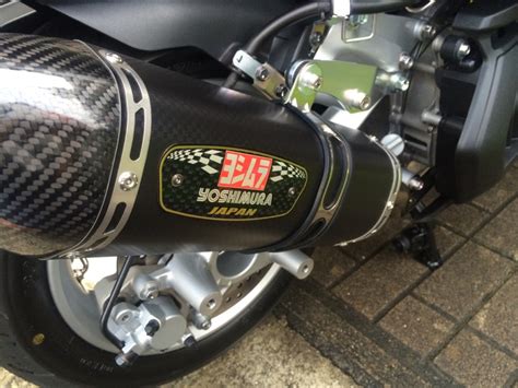 ヨシムラ フルエキゾーストマフラー R 77s サイクロン カーボンエンド Export Spec 政府認証 Smc メタル マジックカバー