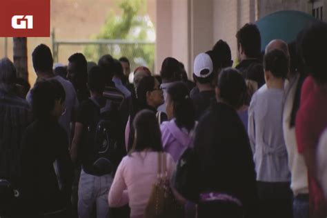 Pacientes Passam Mais De 24h Em Fila Para Marcar Consulta No Hospital