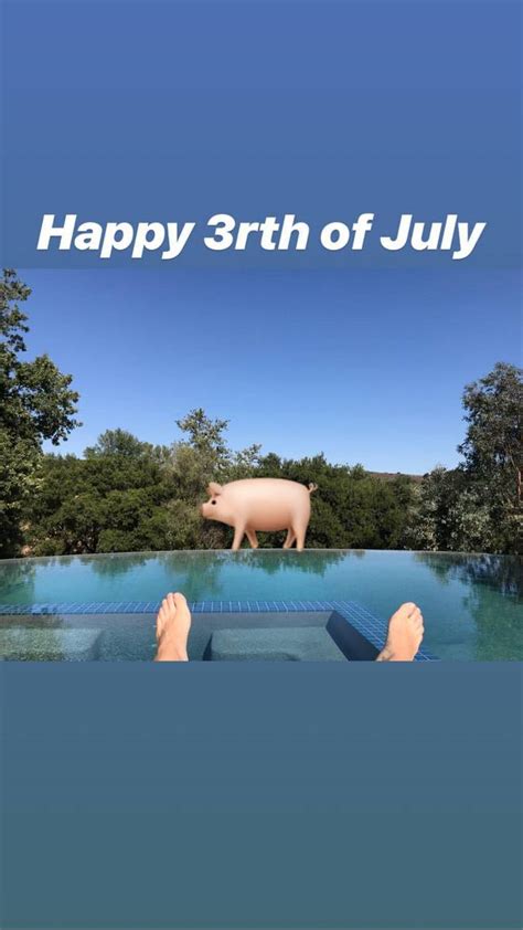 Emily Armstrong Feet 20 Photos