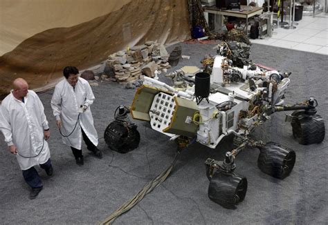Le Robot Curiosity Sest Posé Avec Succès Sur La Planète Mars Rts Ch