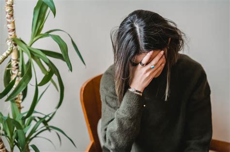How To Overcome Anxious Attachment Style Recognize Your Triggers