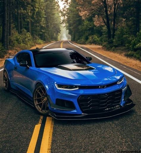 عکس ماشین روی پروفایل