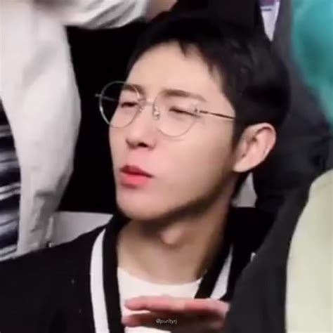 런쥔이 눈썹 진짜 잘 써 🥹💞 새로 Purltyrj
