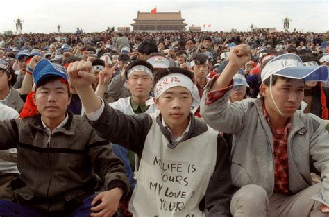 The 1989 Tiananmen Square Protests In Photos The Atlantic