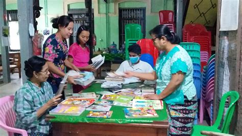 သုံးခွမြို့၌ စာပေဖတ်ရှုမှု ပိုမိုမြင့်မားလာစေရေး Mobile စာငှားစနစ်ဖြင့