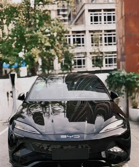 比亚迪海豹 和特斯拉的model3 黑武士都挺帅的，感觉都不错，model3 标model 3社区易车社区