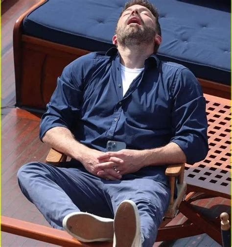 ¿cansado Ben Affleck Se Queda Dormido Durante Su Luna De Miel Con