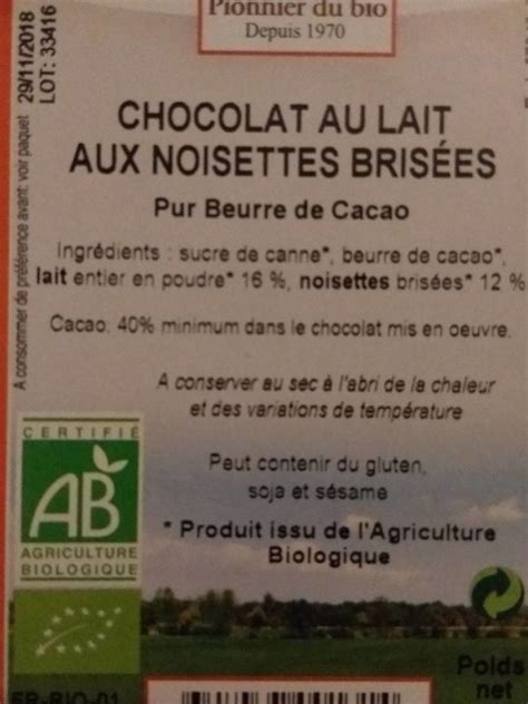 Chocolat au lait aux noisettes brisées
