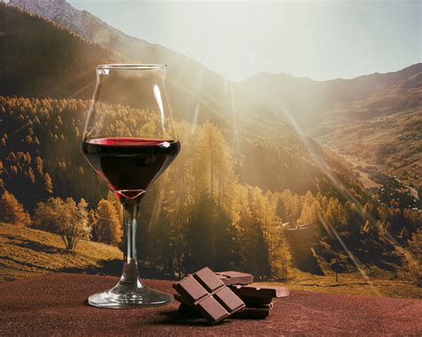 Chcete Mít úžasný Sex Jako Nikdy Předtím Pijte červené Víno Flowee