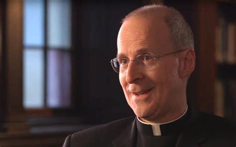 Met Gala 2018 Real New York Priest Hailed Best Dressed For Wearing