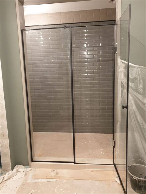 Стеклянная перегородка в душевую Design Glass