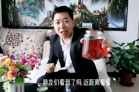 草莓罐头如何做？农村小伙给你讲，我们家乡农民都会做凤凰网视频凤凰网