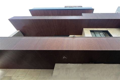 Axes In Excess Aluminium Profile Fluting Metal Cladding