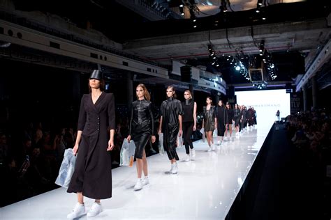 Tel Aviv Fashion Week 2017 Has Become A Haute Mess Israeli Culture