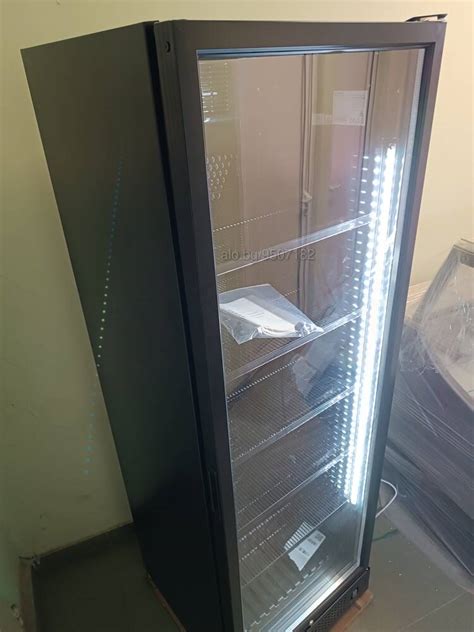 Вертикална хладилна витрина Хладилна витрина Вертикална хладилна витрина Черен Хладилниц