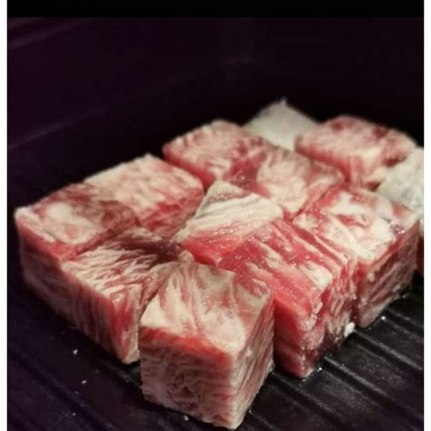 Jual Saikoro Beef Wagyu Meltik Cubes Steak 2cmx2cm Pack 250gr Shopee Indonesia