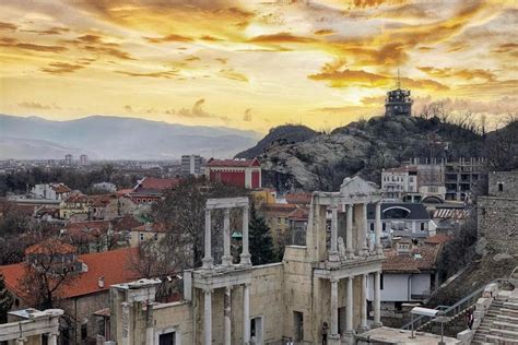 Sana • Yoga Как изглеждам когато в понеделник се подготвям психически за новата седмица 🤸🏻‍♀️🧘