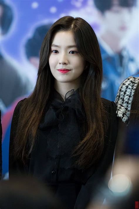 Irene Bae Joohyun에 있는 Pi님의 핀 레드벨벳 아이린 여성