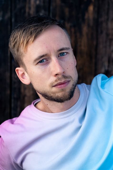 Daniel Linehan Dance Reflections By Van Cleef And Arpels