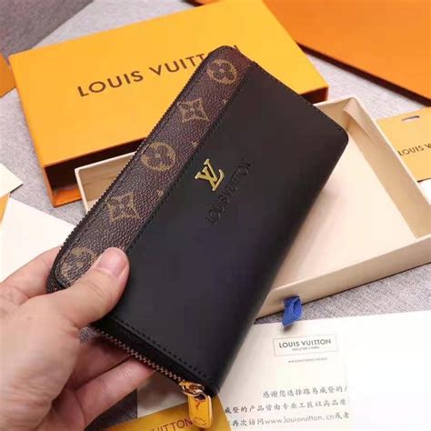小桃店二手 實拍lv男皮夾 長夾 拉鏈錢夾 真皮男夾 Louisvui Tton路易威登經典咖花百搭男款皮夾 手拿包 蝦皮購物